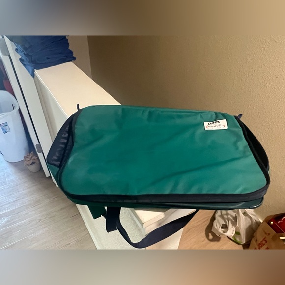 Pyrex | Kitchen | Vintage Pyrex Portables Insulated Thermal Carrier ...